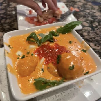 MANALU ITALIAN RESTAURANT - Updated December 2024 - 481 Photos & 640 ...