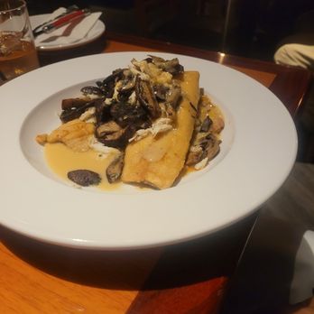 MAPLE TREE INN - Updated March 2025 - 835 Photos & 737 Reviews - 18849 ...