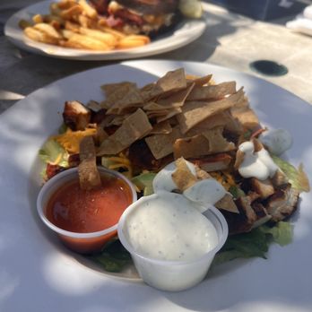 LANDMARK INN BAR & GRILLE - Updated January 2025 - 221 Photos & 252 ...