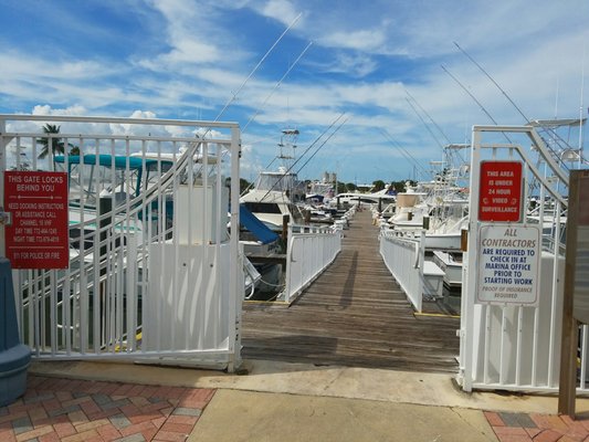 FT PIERCE CITY MARINA - Updated December 2025 - 25 Photos & 10 Reviews ...