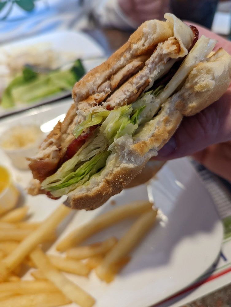 REDWOOD DINER - Updated May 2025 - 52 Photos & 58 Reviews - 2688 ...