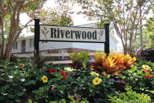 RIVERWOOD APARTMENTS - Updated July 2025 - 17 Photos - 1053 Rifle Range ...