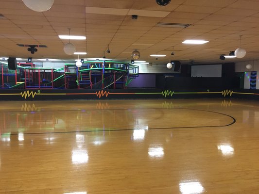 SKATEWORLD OF KETTERING - 21 Photos & 30 Reviews - 1601 E David Rd, Kettering, Ohio - Skating ...