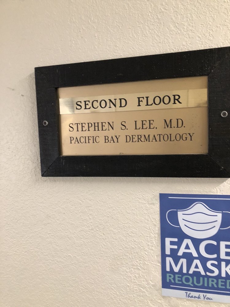 ERIC LEE, MD - Updated November 2025 - 19 Reviews - 284 Foam St ...