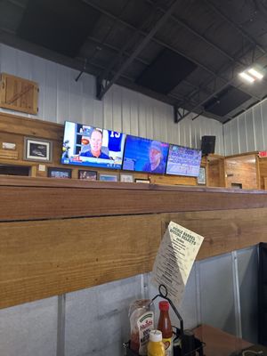 PICKLE BARREL CAFE & SPORTS PUB - DUBLIN - Updated December 2025 - 37 ...