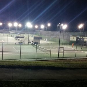 PARKS & RECREATION TENNIS CENTER - 400 Serenada Dr, Georgetown, Texas ...
