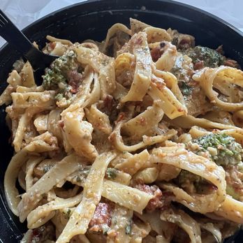 FLAMIN PASTA - Updated July 2024 - 106 Photos & 95 Reviews - 6913 La ...