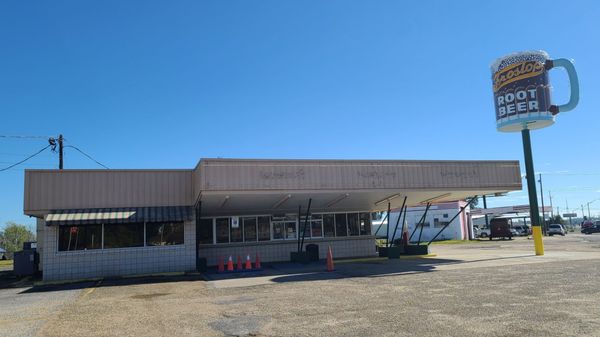 FROSTOP DRIVE IN RESTAURANT - 24 Photos & 44 Reviews - 411 E Airline ...