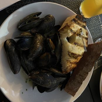 ALL SET RESTAURANT & BAR - 1473 Photos & 1073 Reviews - 8630 Fenton St ...