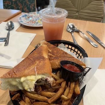 BILIA EATERY & COFFEE - Updated November 2024 - 504 Photos & 311 ...