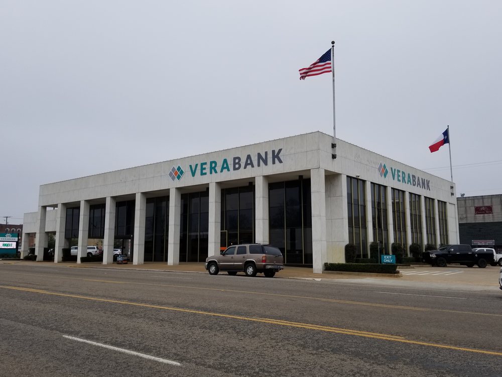 VERABANK - Updated December 2025 - 207 W Spring St, Palestine, Texas ...