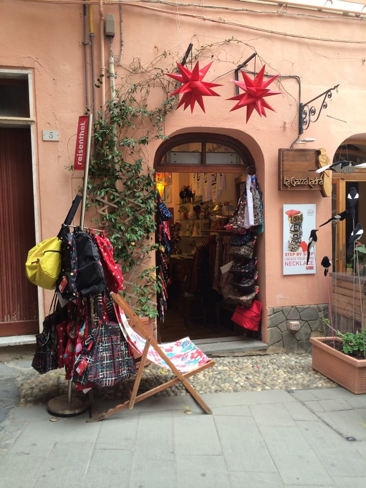 LA GAZZA LADRA DI ALESSANDRA PAMPARI - Updated September 2024 - Piazza ...