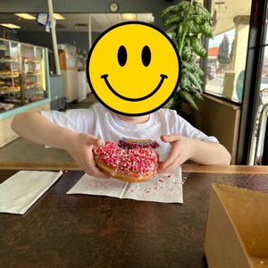 COUNTRY DONUTS - 74 Photos & 109 Reviews - 10358 W Overland Rd, Boise ...