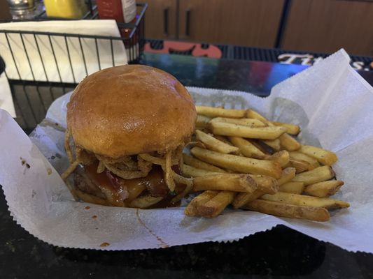 CHATTERS BAR AND GRILL - Updated November 2025 - 109 Main St, Kewaskum ...