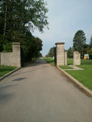 YORK CEMETERY AND FUNERAL CENTRE - Updated November 2025 - 16 Photos ...
