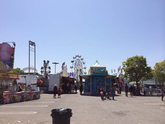 LANEY COLLEGE CARNIVAL - Updated December 2025 - 12 Photos - 900 Fallon ...