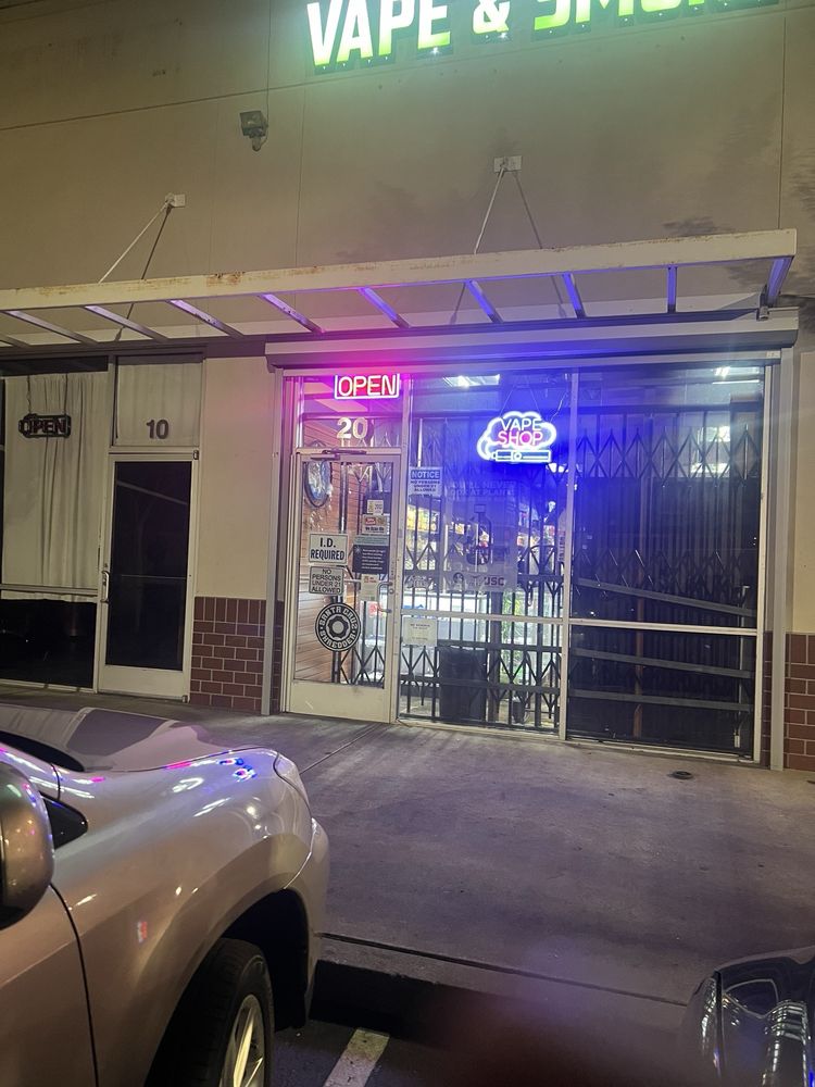 DOWNTOWN VAPES & SMOKES - Updated December 2025 - 18 Reviews - 1049 ...