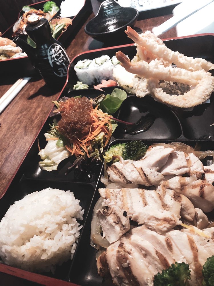 INAKA SUSHI - 86 Photos & 43 Reviews - 18492 Hurontario St, Caledon ...