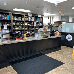 CAPS & CORKS - Updated January 2026 - 501 Photos & 486 Reviews - 21186 ...