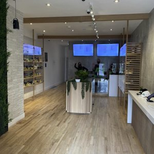 CAFE DISPENSARY - Updated January 2025 - 932 Bloor Street W, Toronto ...