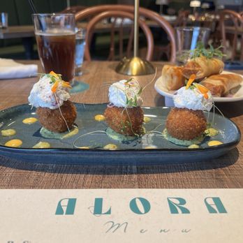 ALORA - Updated July 2025 - 171 Photos & 39 Reviews - 2502 Dunlavy St ...