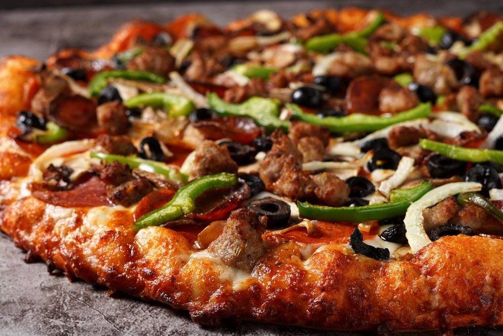 ROUND TABLE PIZZA - Updated December 2025 - 76 Photos & 117 Reviews ...