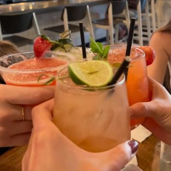 TRULAND BURGERS & GREENS - Updated April 2025 - 485 Photos & 589 ...