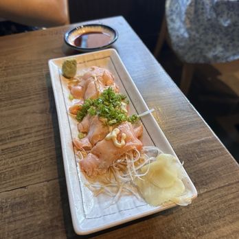 ISSIAN - Updated March 2025 - 1221 Photos & 527 Reviews - 1618 N 45th ...