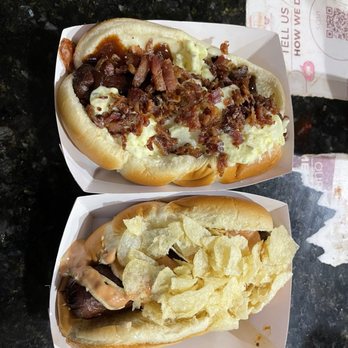 CURIOUS DOG - Updated December 2025 - 194 Photos & 165 Reviews - 200 W ...