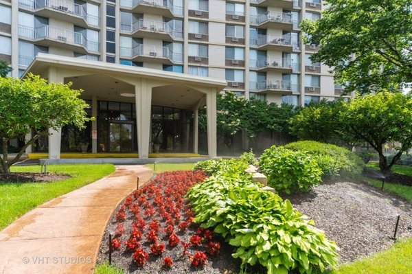 OAK BROOK TOWERS - Updated December 2025 - 40 N Tower Rd, Oak Brook ...
