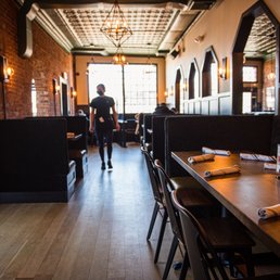 THE MAIN PUB - Updated July 2025 - 229 Photos & 319 Reviews - 306 Main ...