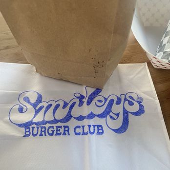 SMILEYS BURGER CLUB - Updated January 2026 - 134 Photos & 84 Reviews ...