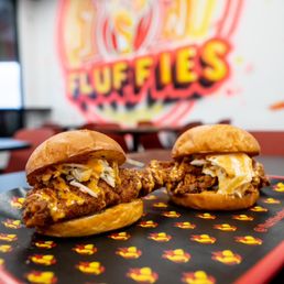 FLUFFIES HOT CHICKEN - HACKENSACK - Updated December 2025 - 327 Photos ...