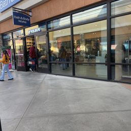 OUTLETS AT TEJON - Updated October 2025 - 543 Photos & 309 Reviews ...