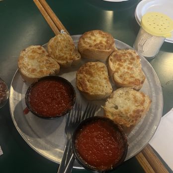 SHAKESPEARE’S PIZZA - DOWNTOWN - Updated December 2025 - 279 Photos ...