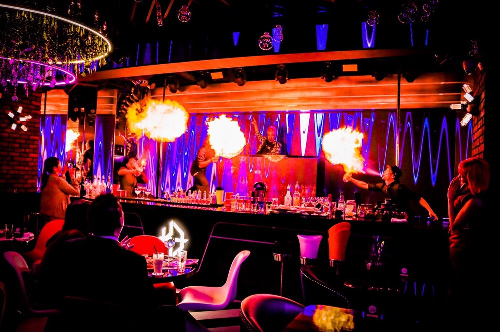 ENTERTAINMENT DINING BAR KUJIRA - 47 Photos & 28 Reviews - Restaurants ...