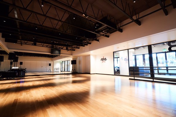 EXPG STUDIO LA LDH - Updated October 2025 - 6060 Hollywood Blvd, Los ...