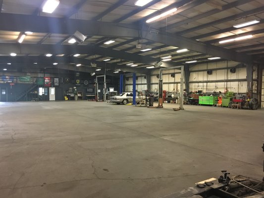 OMEGA AUTO CLINIC - Updated November 2025 - 2015 W 1st St, Newton ...