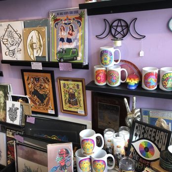 SIDESHOW GALLERY - Updated December 2025 - 64 Photos & 30 Reviews ...