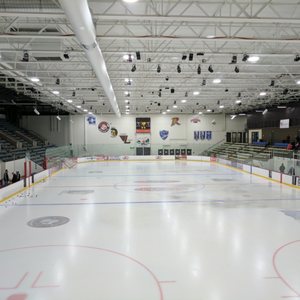 DAN ABRAHAM HEALTHY LIVING CENTER - Updated July 2025 - 15 Photos & 12 ...