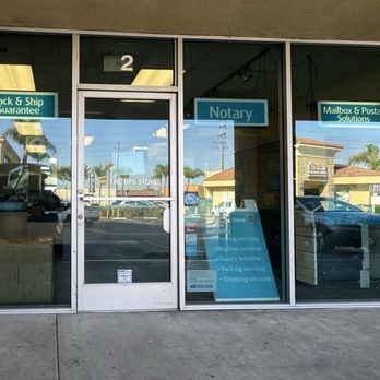 THE UPS STORE - Updated October 2025 - 30 Photos & 42 Reviews - 5211 ...