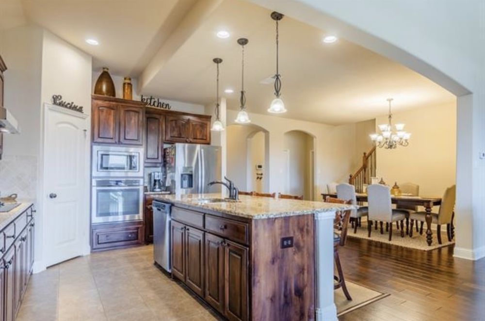 R I E SERVICE CLEANING - Updated January 2026 - 28 Photos & 11 Reviews ...