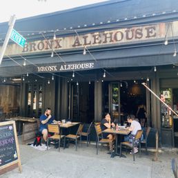 BRONX ALEHOUSE - Updated July 2025 - 971 Photos & 1058 Reviews - 216 W ...