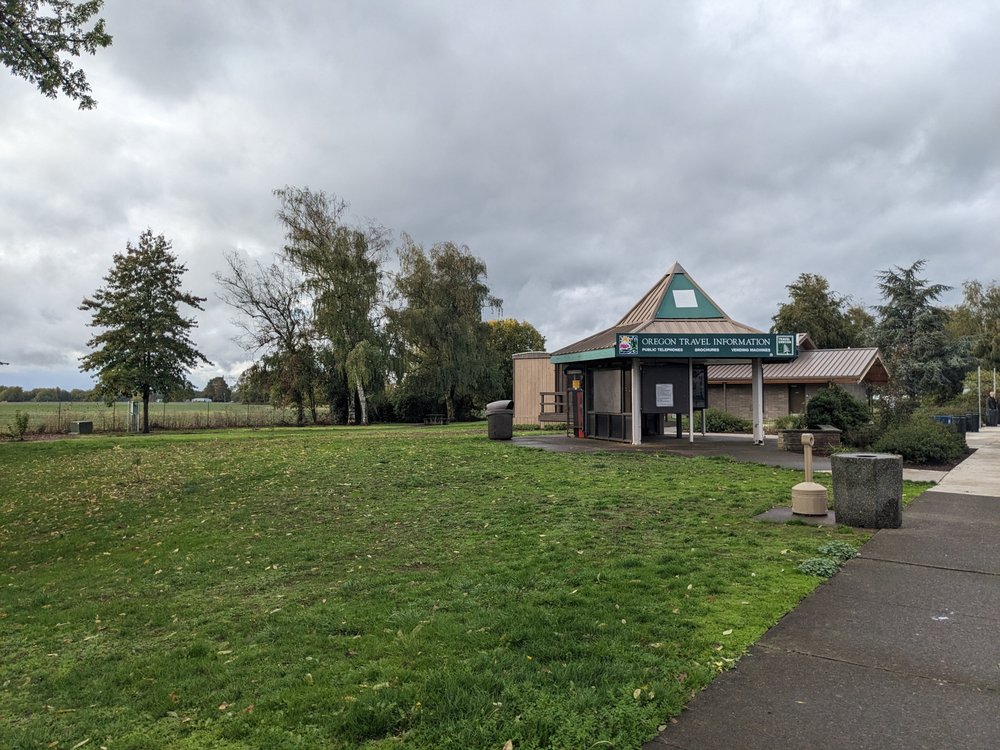 OAK GROVE REST AREA I-5 SOUTHBOUND - Updated September 2025 - 48 Photos ...
