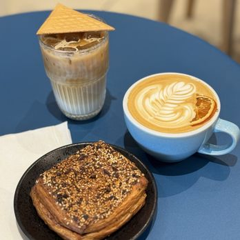 MOONWAKE COFFEE ROASTERS - Updated October 2025 - 697 Photos & 294 ...