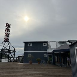 RAY’S CAFÉ - Updated December 2024 - 770 Photos & 600 Reviews - 6049 ...