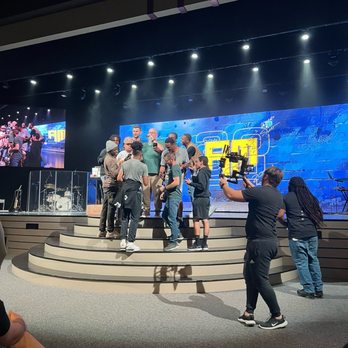 SOUTHPOINT COMMUNITY CHURCH - Updated October 2025 - 63 Photos & 13 ...