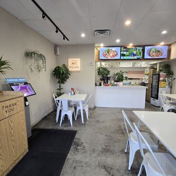 OOODLES NOODLE HOUSE - Updated February 2025 - 352 Photos & 124 Reviews ...