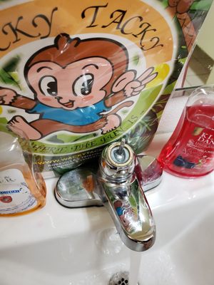 WACKY TACKY - 188 Photos & 328 Reviews - 7351 Galilee Rd, Roseville, CA ...