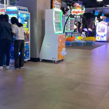 THE GAME ROOM - Updated October 2025 - 150 Photos & 24 Reviews - 1 ...